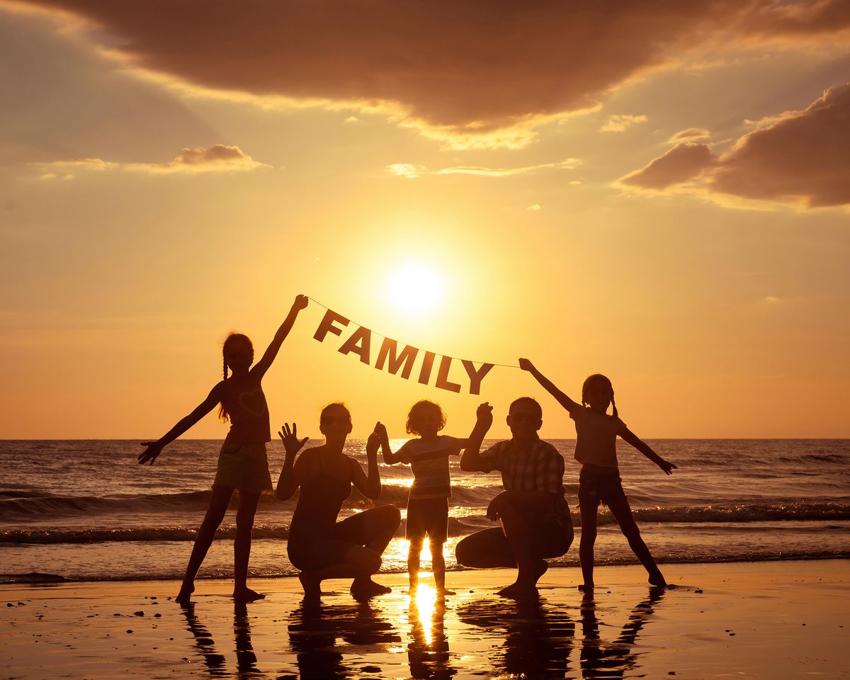 Paint By Numbers - Family at Sunset - Framed - 40x50cm